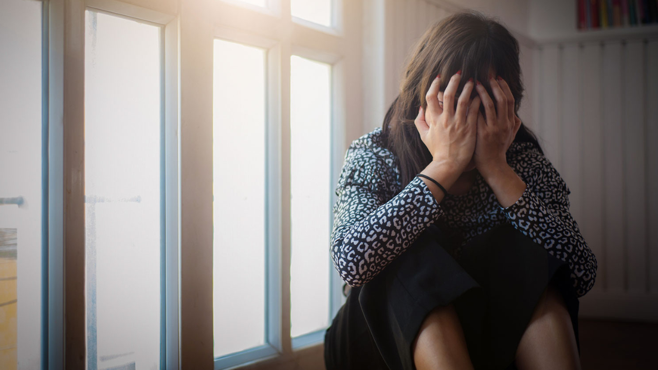 Anxious Attachment Style: What It Looks Like In Adult Relationships